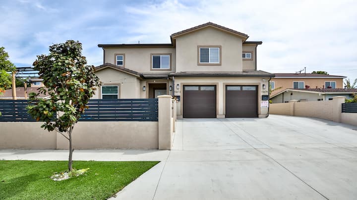 Modern Midway City Home - Huntington Beach, CA