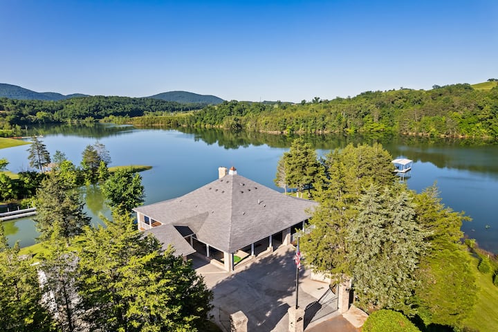 Lakefront - Private Resort. Amazing! - Dandridge, TN