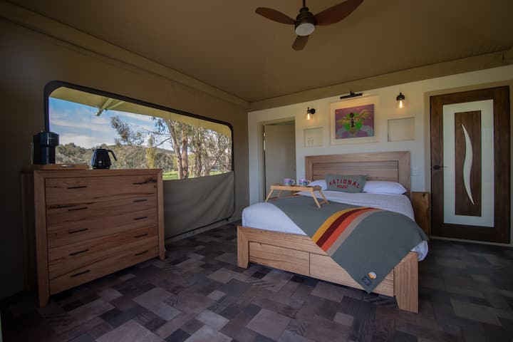 Luxury Glamping Tent At Flowerdale Estate - Victoria