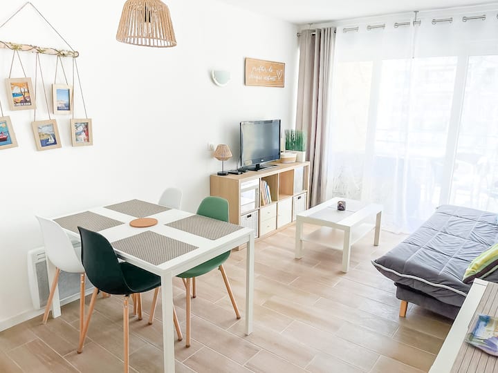 F2 Climatisé, Piscine, Parking, Tout à Pied - Antibes