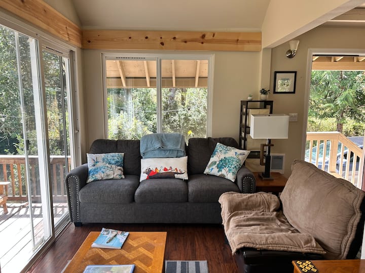 Herron Island Tiny Home - Penrose Point State Park, Lakebay