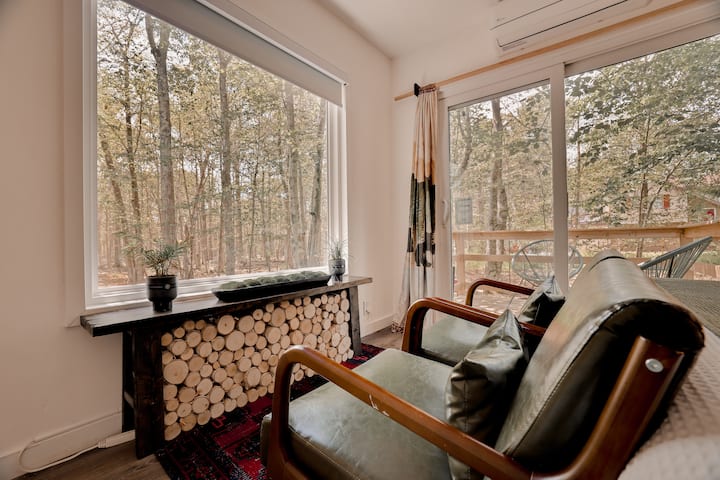 3-bedroom 4 Beds Mount Pocono Cozy House - Tobyhanna, PA
