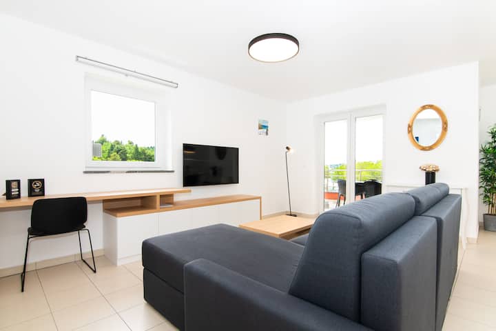 Two Bedroom Premium Marina Apartment With Sea View - Izola