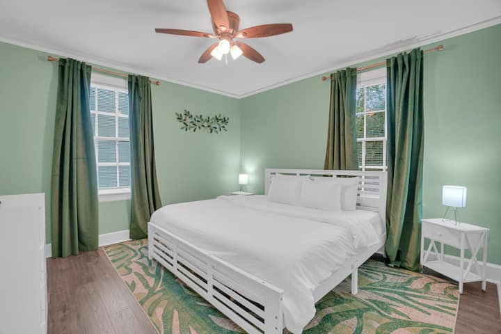 Cozy Green Haven, 1br Flat Minutes From Downtown - Alabama Safari Park