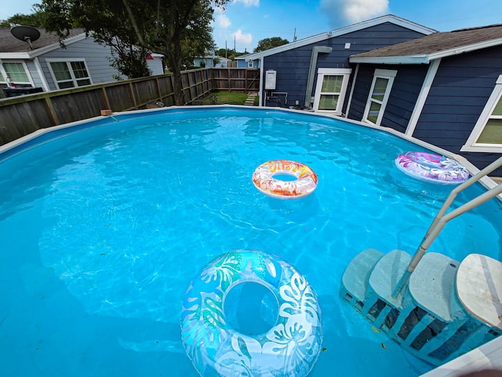 Big Pool King Bed Game Room No Cleaning Fee - 갤버스턴