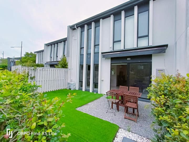 Hope Island Lovely Home - Gold Coast