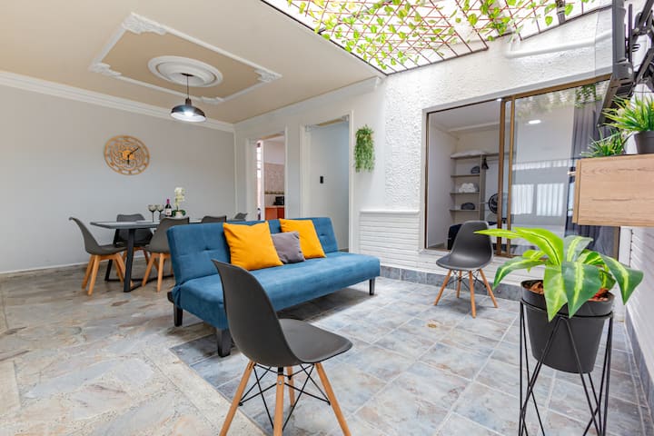 Great Family Home/stadium/beautiful Neighborhood - Medellín, Colombia