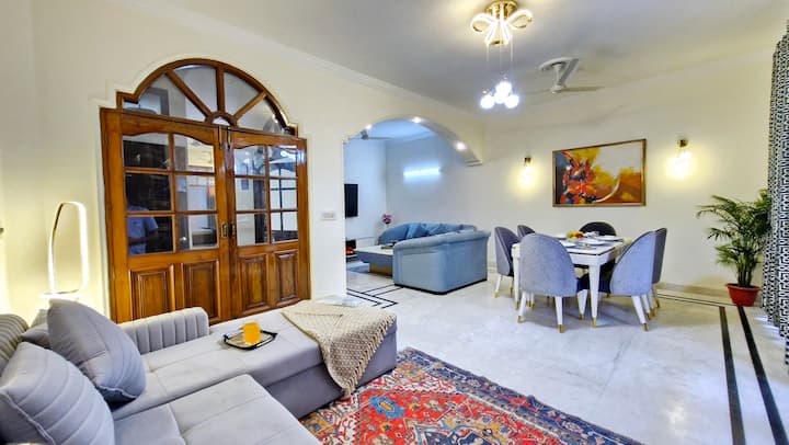 Homlee-3bhk Green Luxury In Sdel Wth Lift-parking - Yeni Delhi