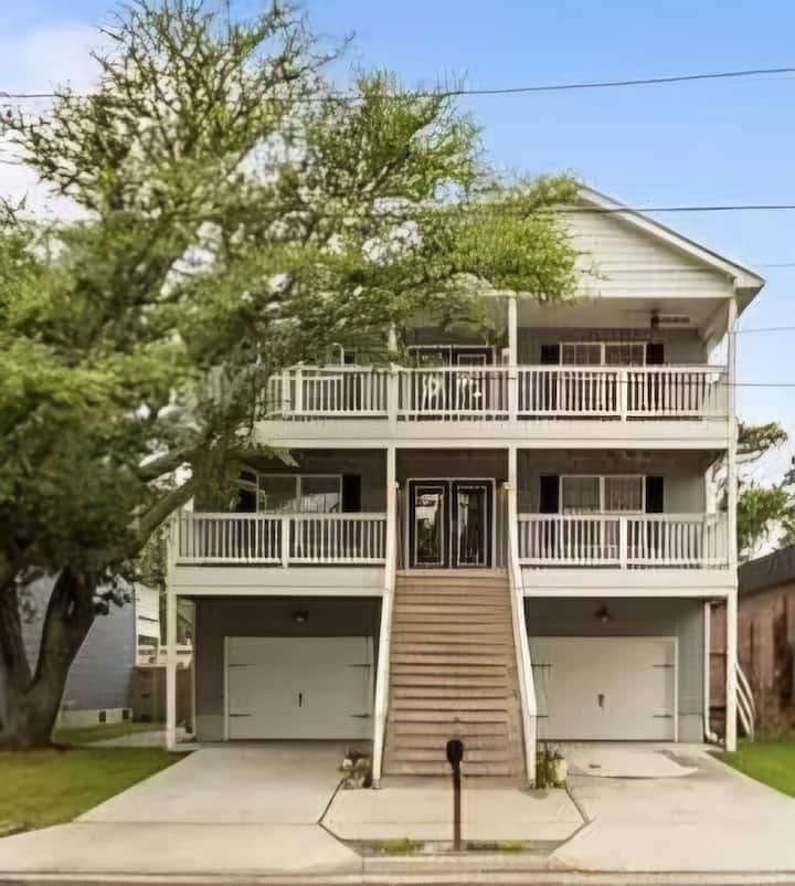 Oceanview Oasis- Close Beach, Game Rm & Volleyball - Norfolk, VA