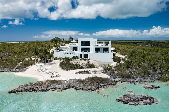 Cielo - Private Beachfront Villa -  Isole Turks e Caicos