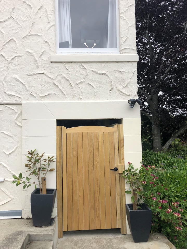 Private Studio & Stunning Views - 但尼丁