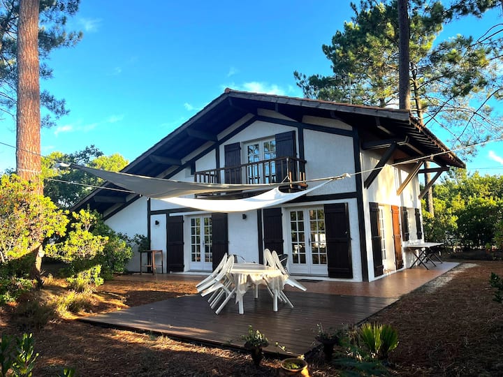 A 500m  De La Plage Petit Piquey -
4 Chambres - Lège-Cap-Ferret