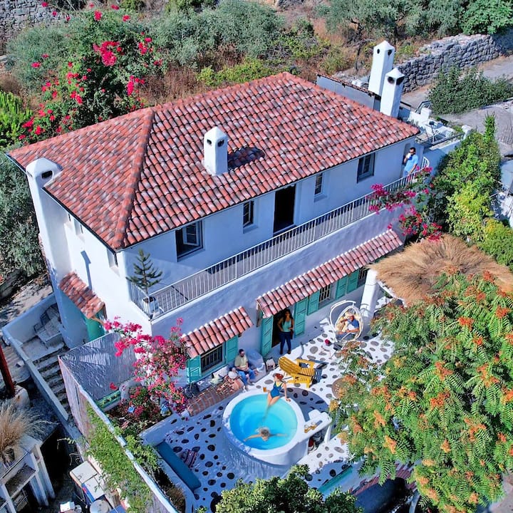 60's Mediterranean Earthen Villa Near Batroun - Lebanon