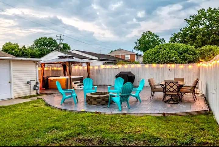 Baybreeze @ Buckroe -Hot Tub, Sauna, Game Rm. 5bd - Hampton, VA