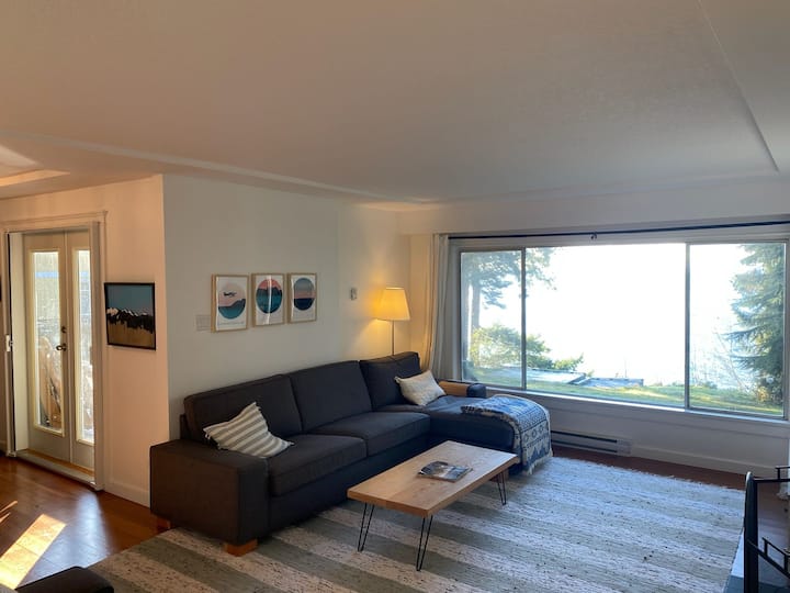 Cozy Ocean Getaway Sunshine Coast - Gibsons
