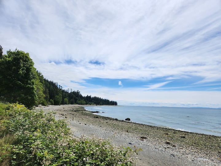 Cozy Ocean Getaway Sunshine Coast - Gibsons