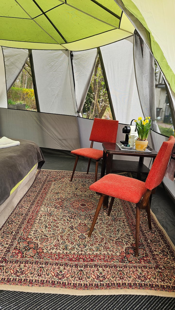 Spacious Dome Tent - Berlin