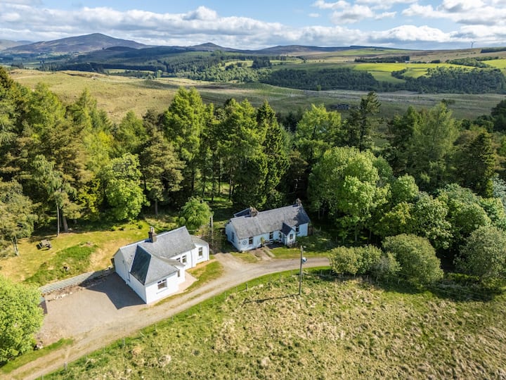 Hillside Cottage At Persie (3 Bedrooms, 1 Bath) - Dunkeld