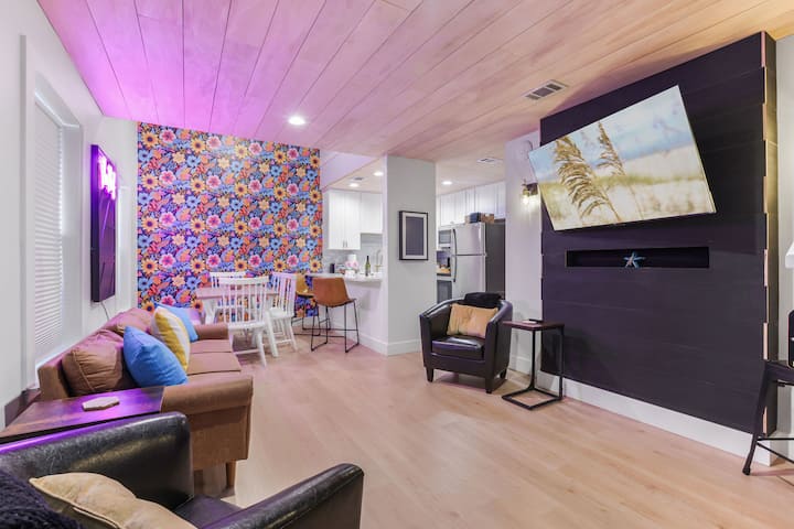 You Found The One! Gorgeous Condo-amazing Location - Gulf Shores, AL