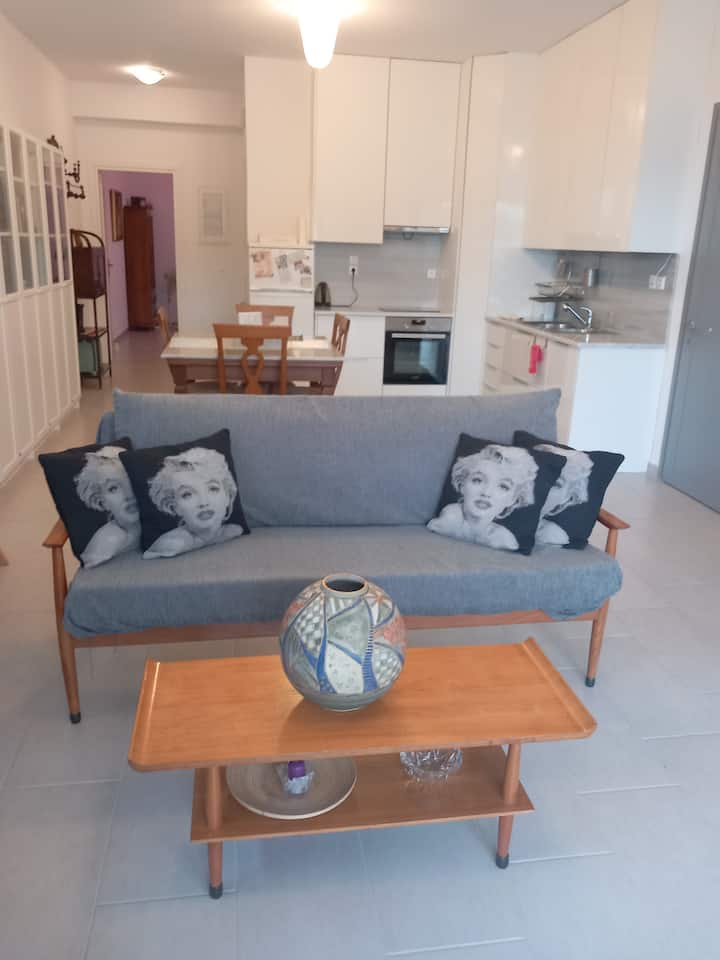 Apartment With A Garden And A View. - Greece