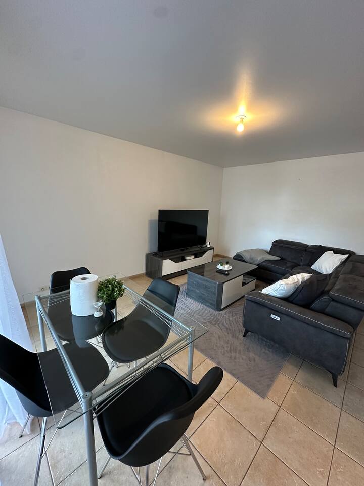 Guesthouselaplaine à Proximité Immédiate De Paris - Saint-Denis