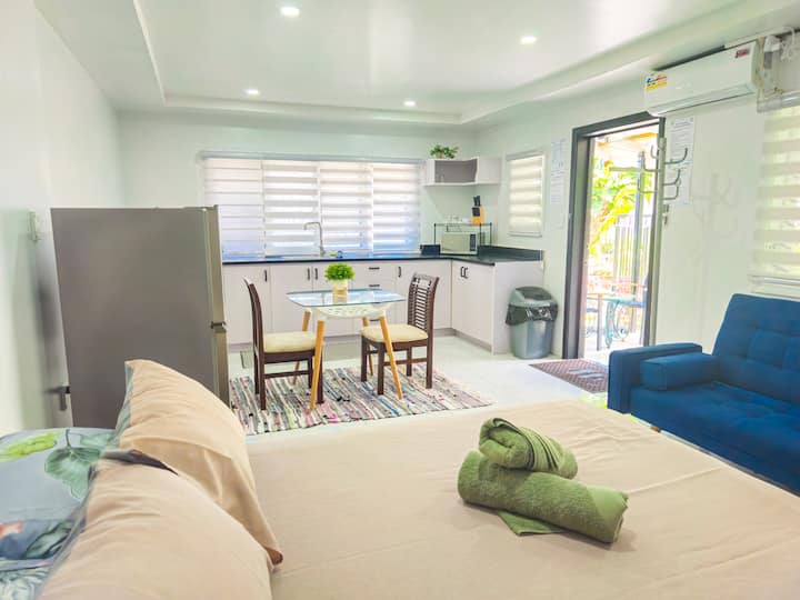 Palm Studio, Vaitele - Free-wifi, Modern, Netflix - Apia