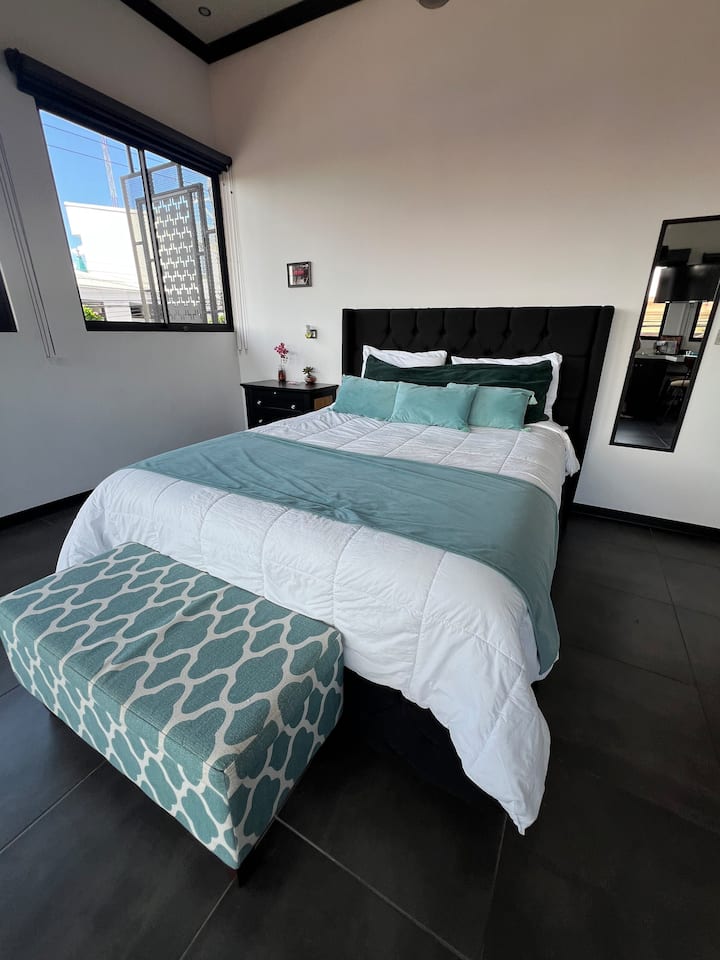 Oasis Studio 3km From Sjo Airport A/c - Alajuela