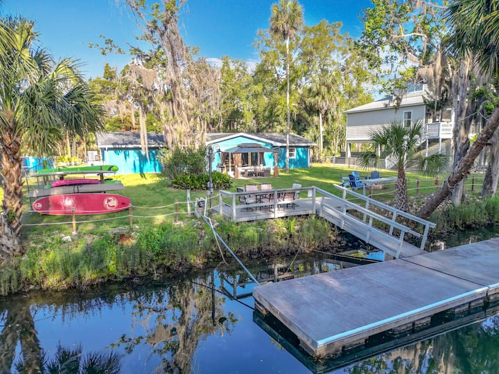 Dock | Free Kayaks | Fenced Yard | Dogs Welcome - Crystal River, FL