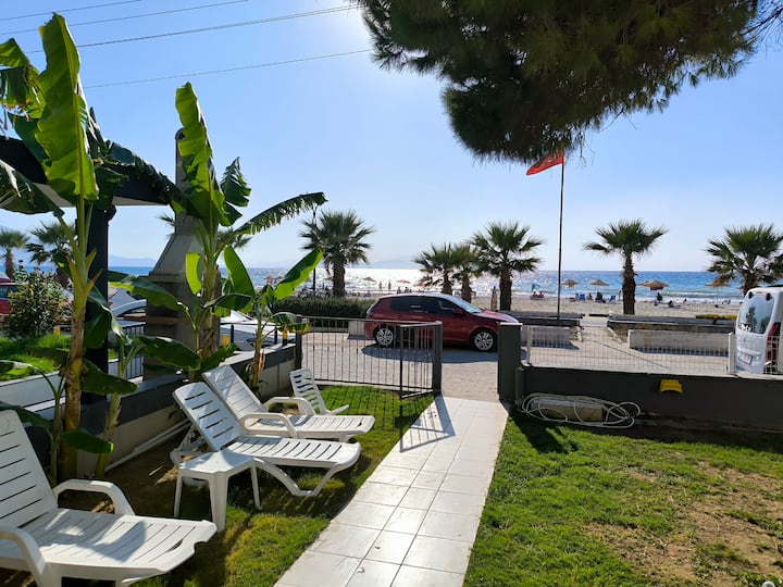 Villa Indépendante En Bord De Mer - Grand Jardin - Davutlar
