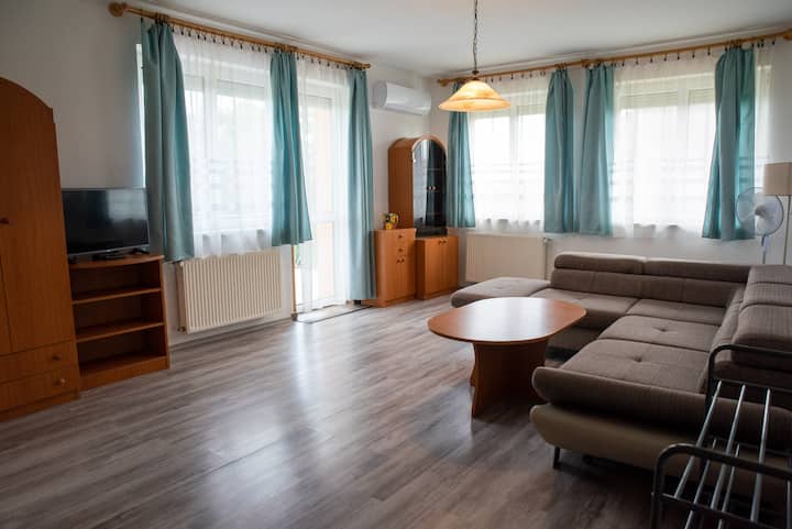 Panorámás Flóra Villa, Hévíz - Hévíz