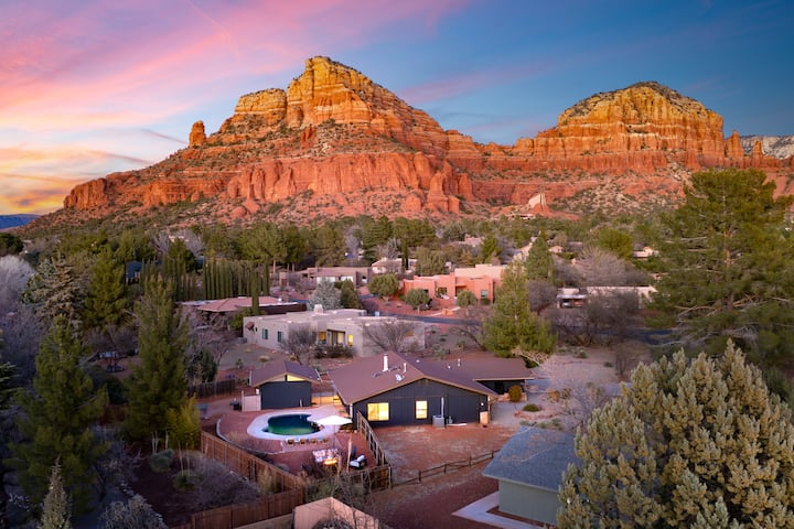 Luxe 5bed - Heated Pool - Hiking - Stunning Views! - Sedona, AZ