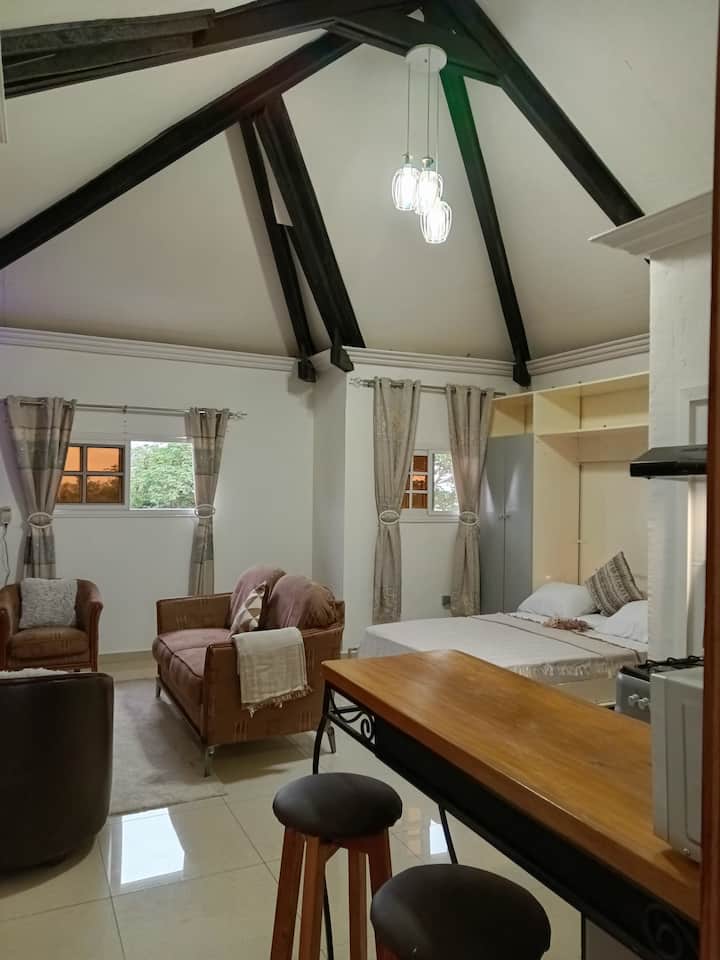 Chambre Aménagée Calme, Propre Et Sécurisé - Libreville