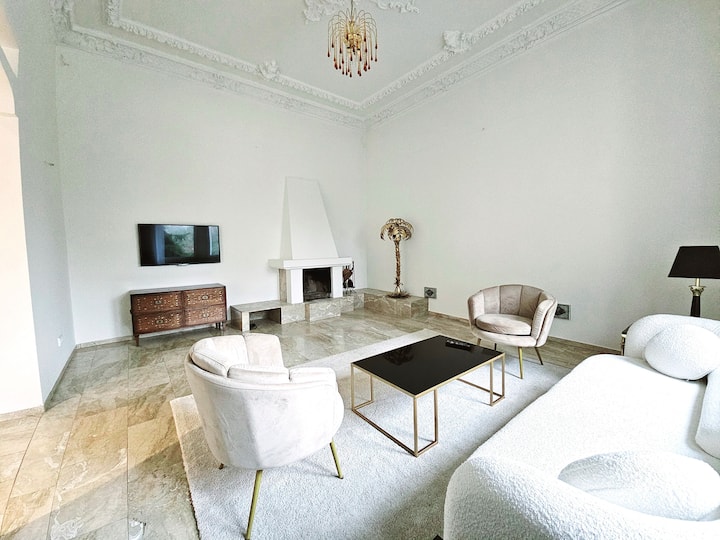 Breathtaking Apt Next To Kurpark - Wiesbaden