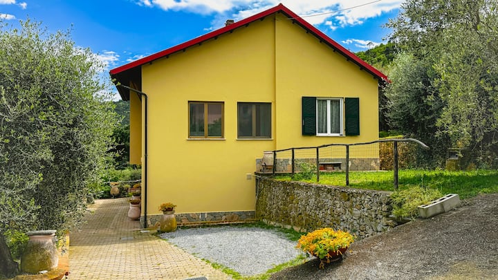 Villa Sur La Colline Avec Vue Imprenable Sur Noli - Noli