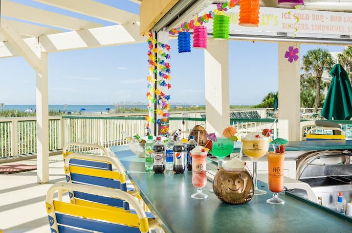 Oceanfront Apartment-great Sunrise - Myrtle Beach, SC