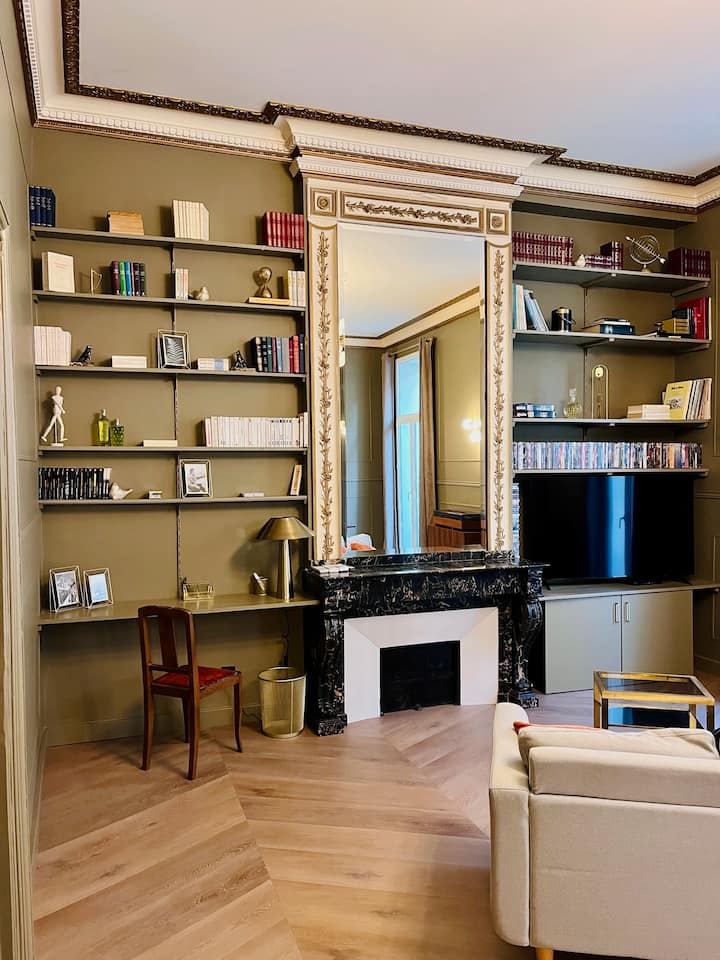 Superbe Haussmanien Climatisé En Coeur De Ville - Sète