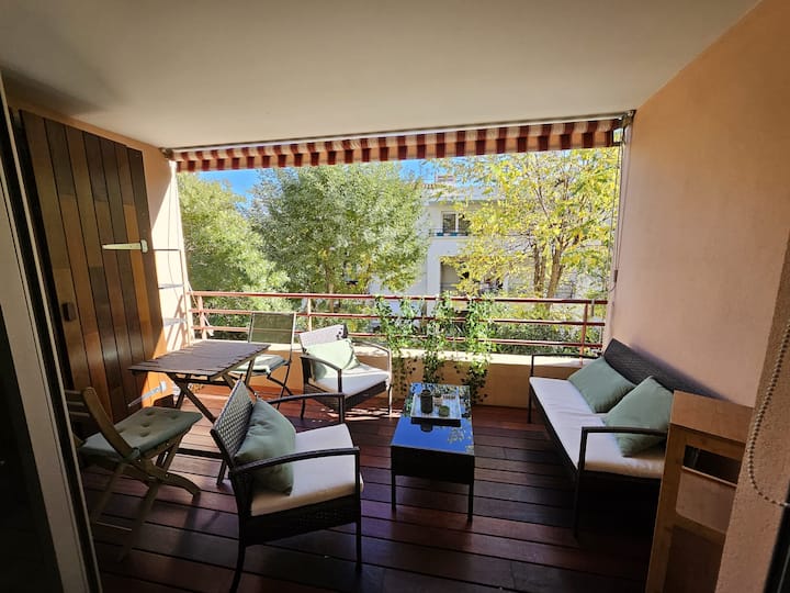 Studio Cosy Avec Belle Terrasse & Parking Privé. - Antibes