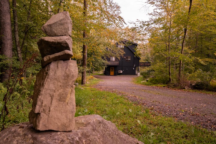 A Blind Pig | Mountainwood - Woods + Lake Stay - Lake Ariel