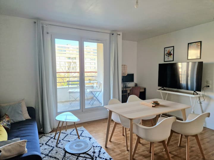 Proche Métro - Appartement 2 Pièces Avec Balcon - Asnières-sur-Seine