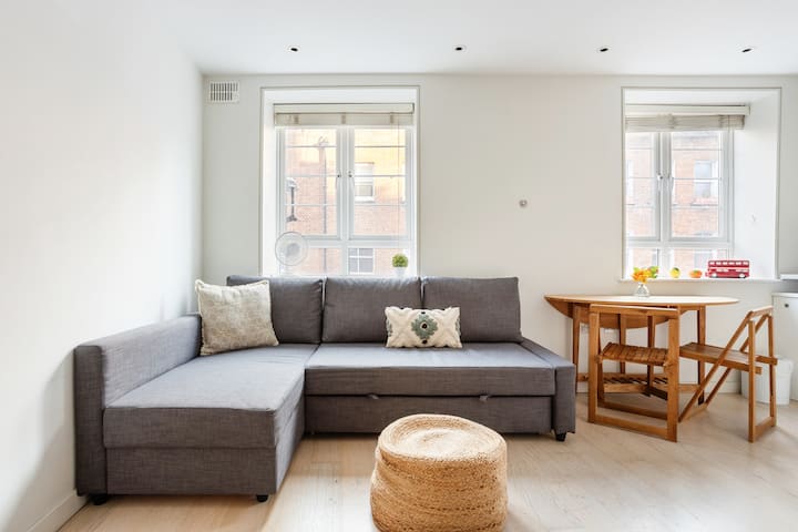 Can’t Be More Centrally Located! - Londen