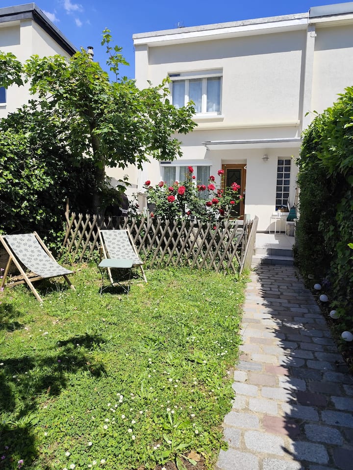 Maison Entre Paris Et Versailles - Versailles