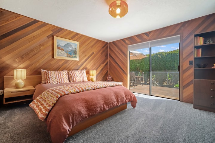 Lady Liberty Loft - Private Hot Tub 3br/2b - Port Angeles, Washington