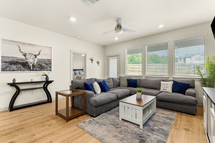 Cozy Haven: Pool • Games By Hello Hideout - Austin, TX