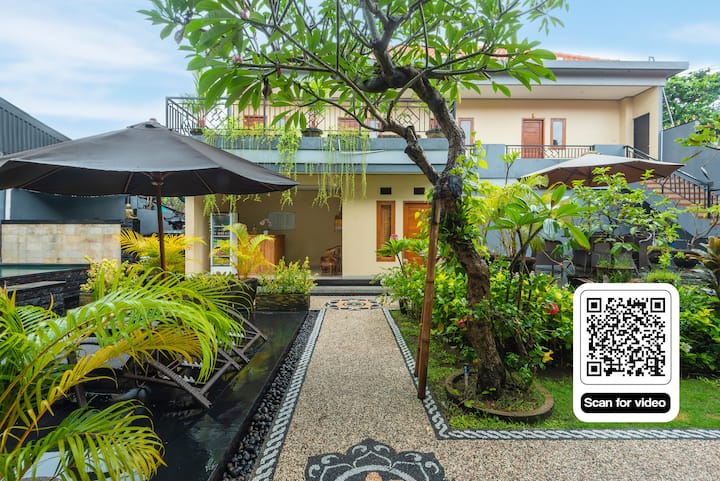 Best Location! Spacious 1 Triple Room Near Legian - Denpasar