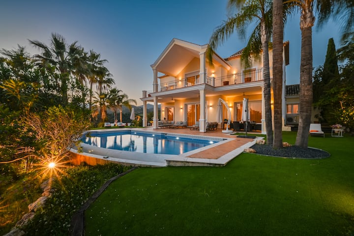 El Rosario Large Villa W/ Heated Pool - Marbella