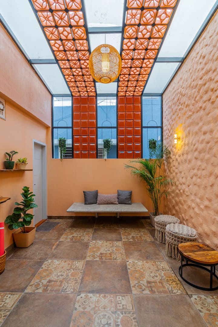 Blue Sky Pent ~ Cozy With Private Courtyard. - Bengaluru