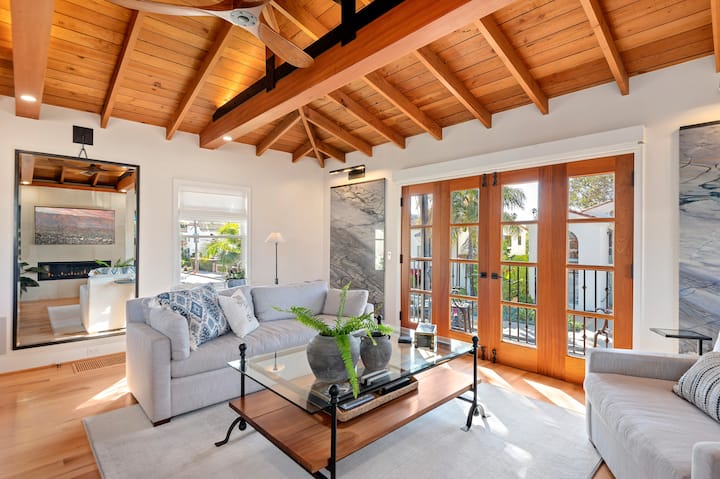 Enchanting Upscale Hideaway - Walk To Everything - Santa Barbara, CA