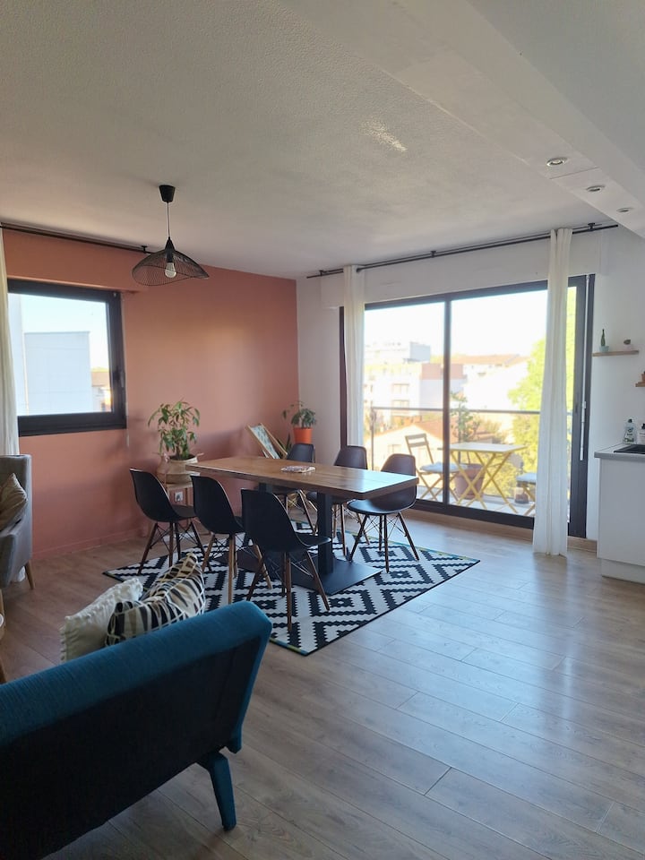 Grand T2 En Centre Ville Balcon - トゥールーズ