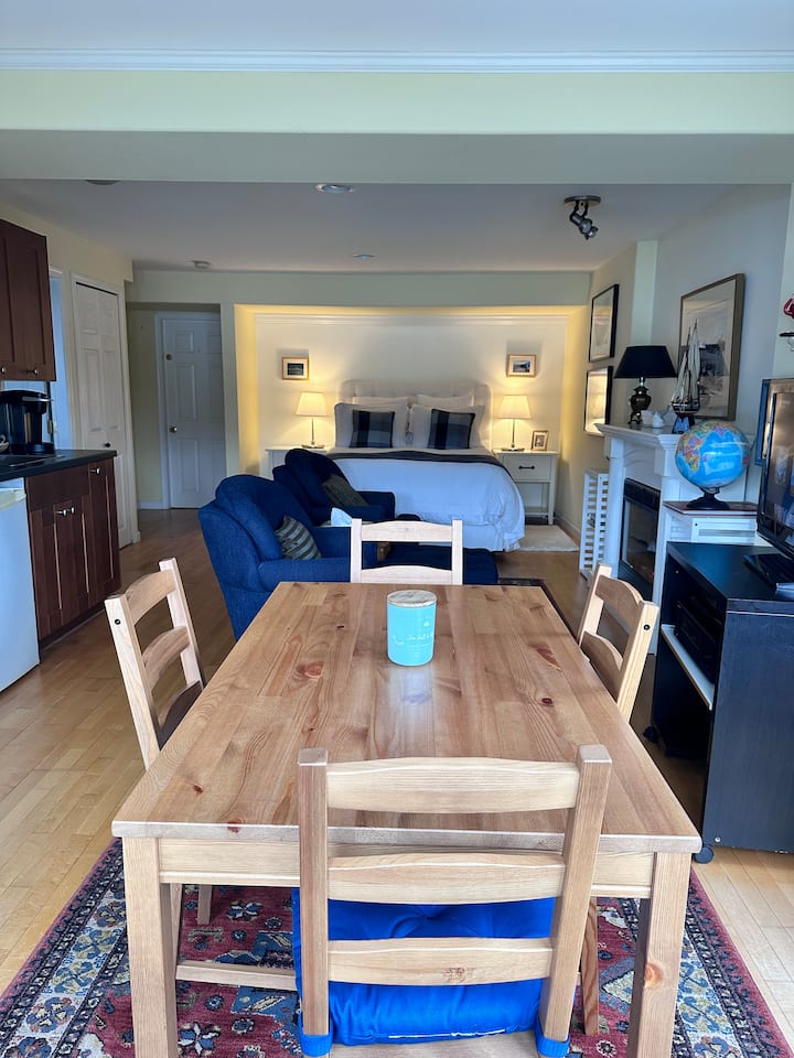 Bluenose Oceanfront Suite Stunning Views - Sechelt