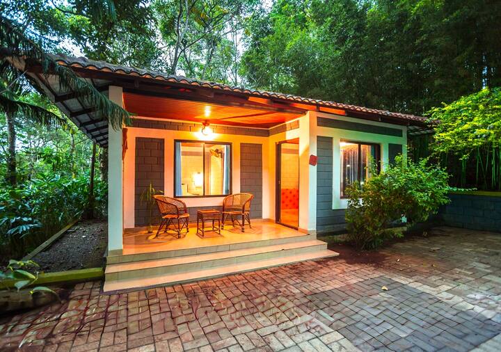 Forest Cottage Retreat In Thekkady - Thekkady